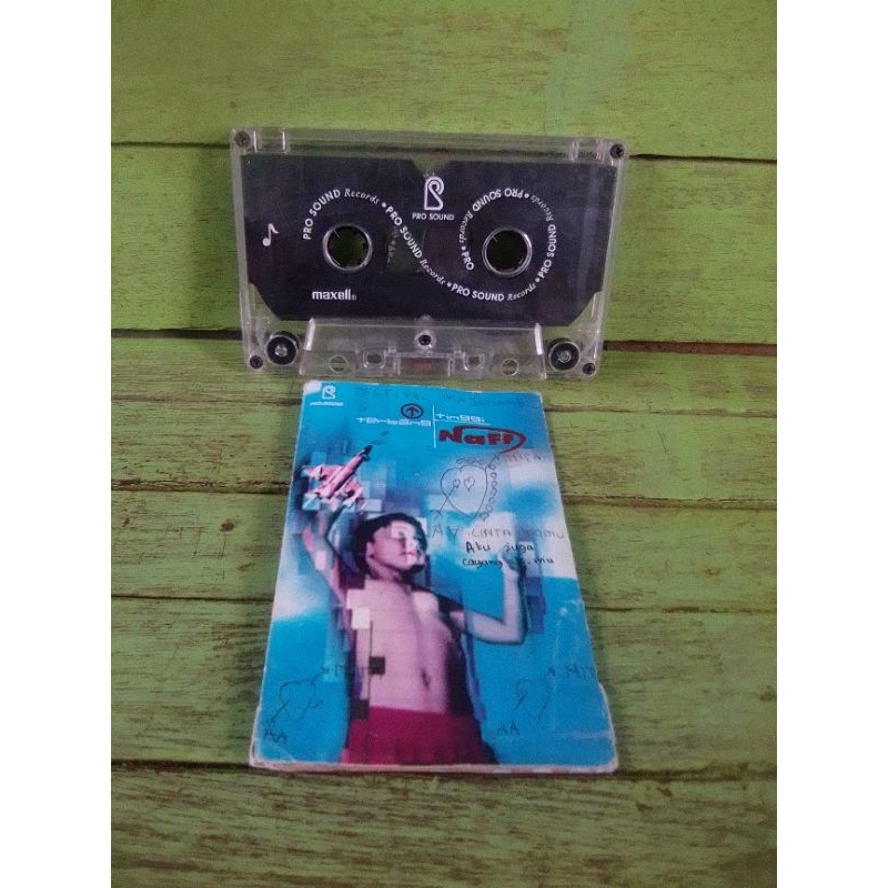 Jual kaset Naff - Terbang Tinggi | Shopee Indonesia