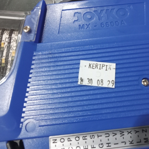 Jual Alat Label 2 baris huruf & angka untuk kode produksi nama barang ...