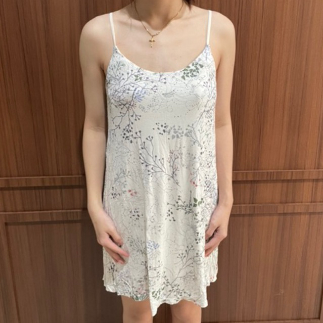 Jual Mini Dress Flower Pattern / Dress Pendek Bunga Putih | Shopee ...