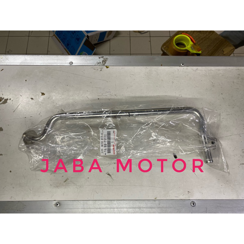 Jual Pipa radiator-Pipa by pass Innova-Hilux-Fortuner bensin original ...