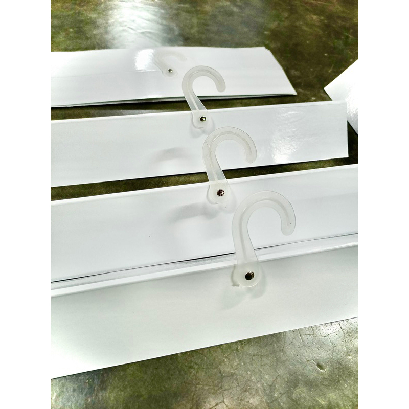 Jual Hanger Gantungan Kain Tekstil/Hanger Sample Kain/Hanger Textile ...