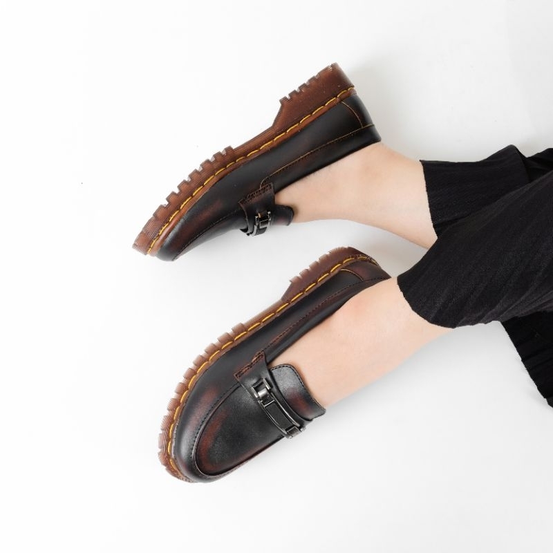 Jual Sepatu Wanita Dokmart Loafer Korea Style Kulit Shuffle Series ...
