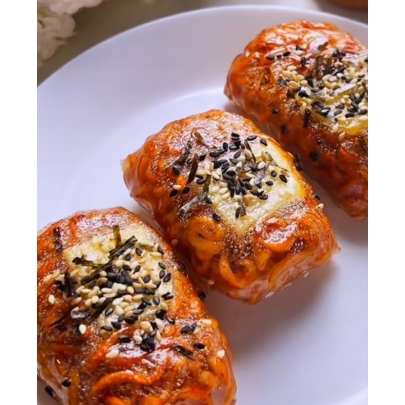 Jual SAMYANG ROLLS TOPPING CHESEE/MIE ROLLS BANDUNG READY BY REQUEST ...
