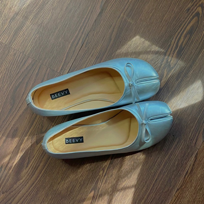 Jual Tabby shoes Mikasa silver - BEEVYSHOES | Shopee Indonesia