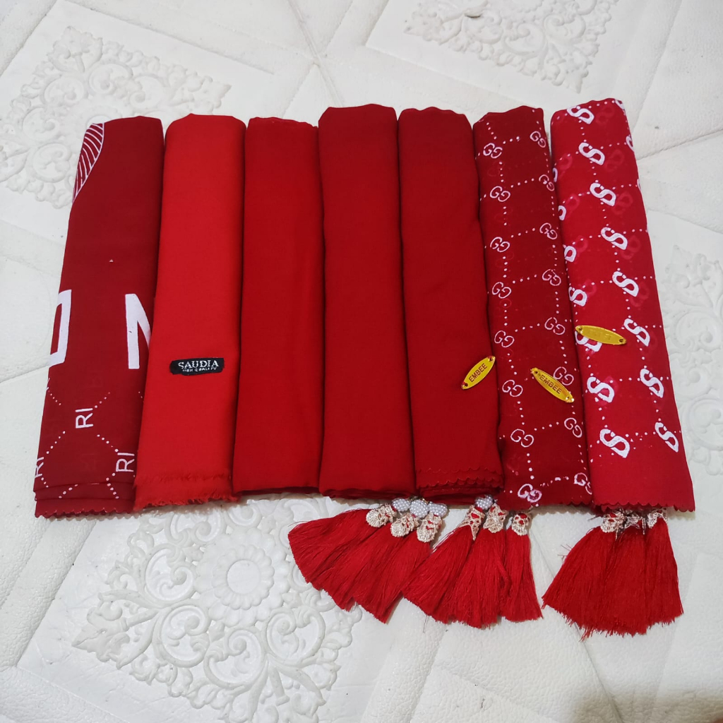 Jual amanah.collection86 Hijab Merah Jilbab Segiempat Tassel Kerudung ...