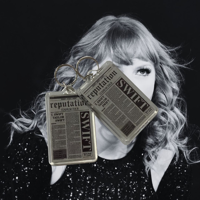 Jual Reputation Confetti Tour Keychain Taylor Swift (Gantungan Kunci ...