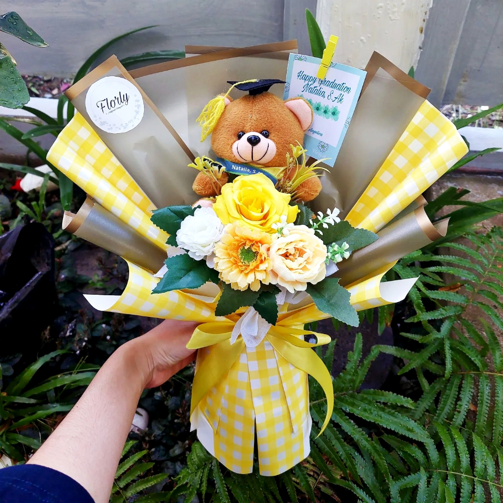 Jual BUKET BUNGA WISUDA / BUKET BONEKA WISUDA / BUKET BUNGA KELULUSAN ...