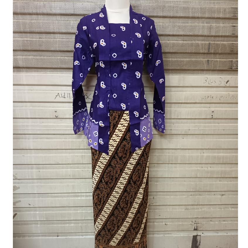Jual Setelan Kebaya Kutubaru Jumputan Jumbo dan rok plisket terbaru/Set Kebaya Lurik jumputan ...