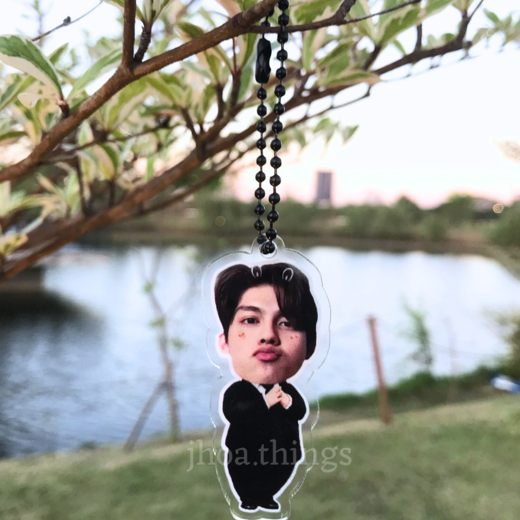 Jual CUTE ACRYLIC KEYCHAIN BRIGHT VACHIRAWIT ACTOR THAI GANTUNGAN KUNCI ...