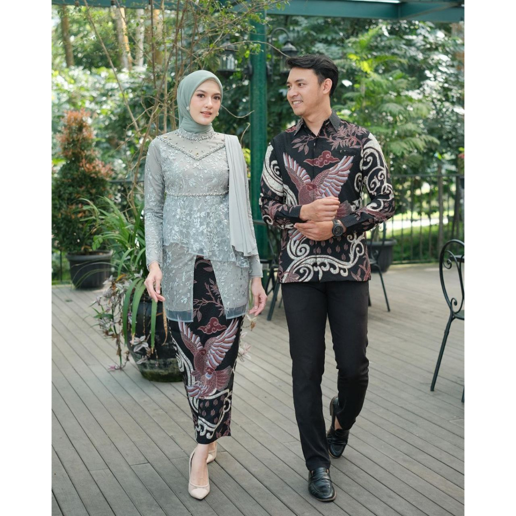 Jual Kebaya Couple Modern Hanna Kebaya Wisuda Set Tunik Lamaran Tunangan Batik Baju Couple ...