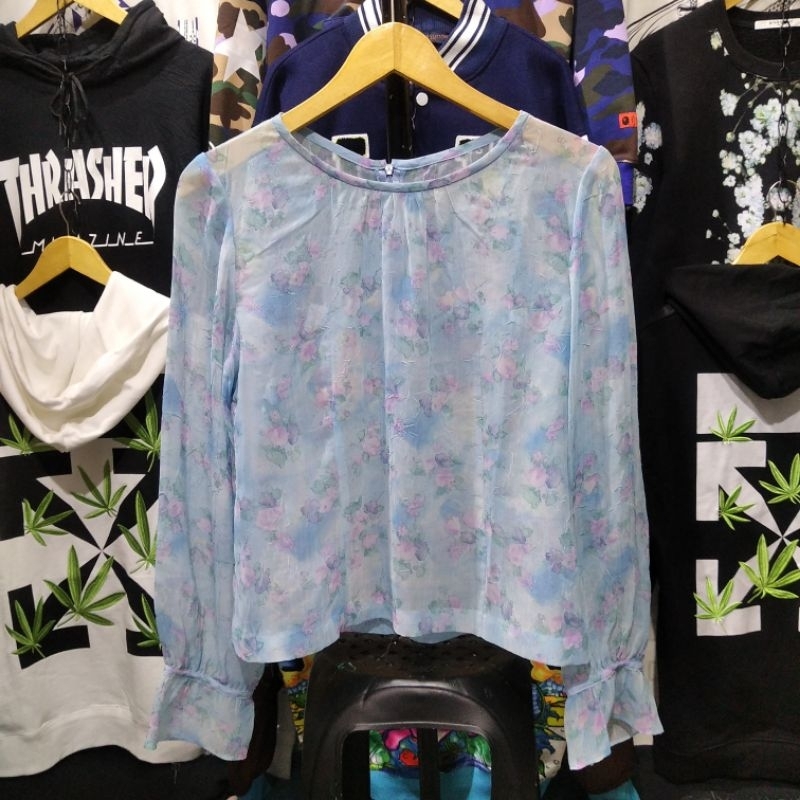 Jual blouse wanita thrift murah | Shopee Indonesia