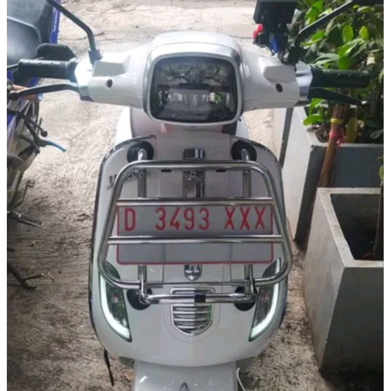 Jual front rack Vespa Primavera sprint lx s gts/Yamaha fazzio /motor ...
