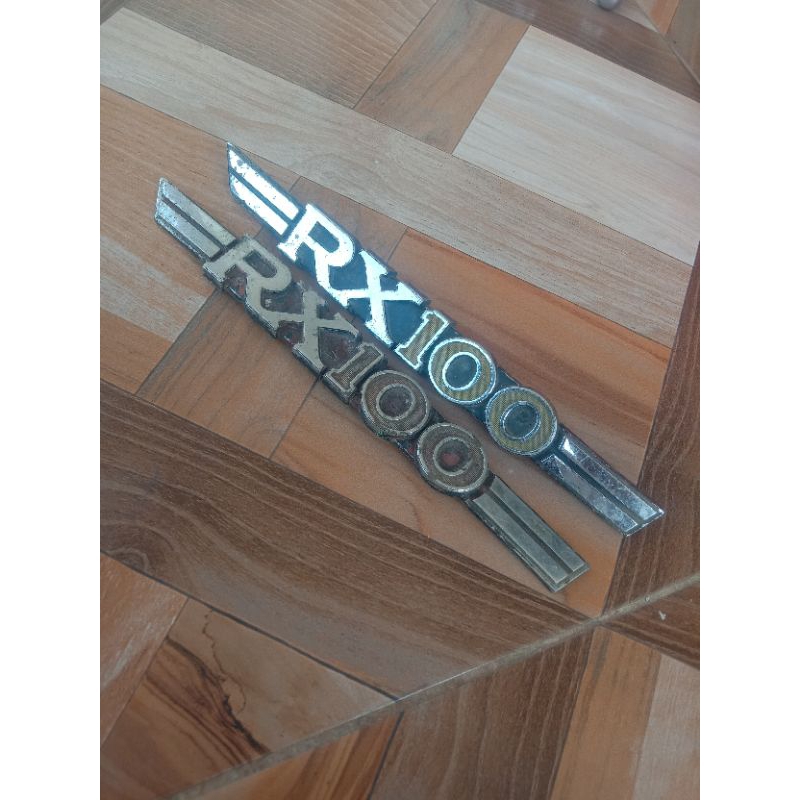 Jual emblem cover samping Yamaha rx100 rx-100 Tepong tutup aki kanan ...