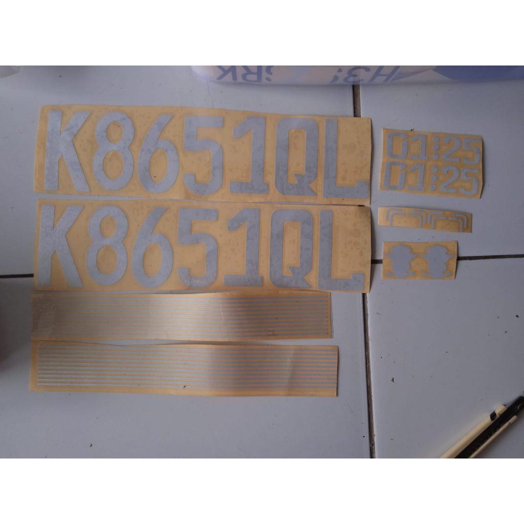 Jual CUTTING STICKER PUTIH/PLAT HITAM | Shopee Indonesia