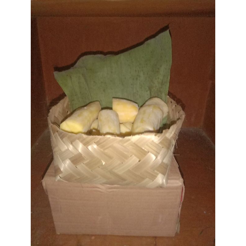 Jual tape peyeum/tape singkong mentega maniiiis kemasan besek+kardus ...