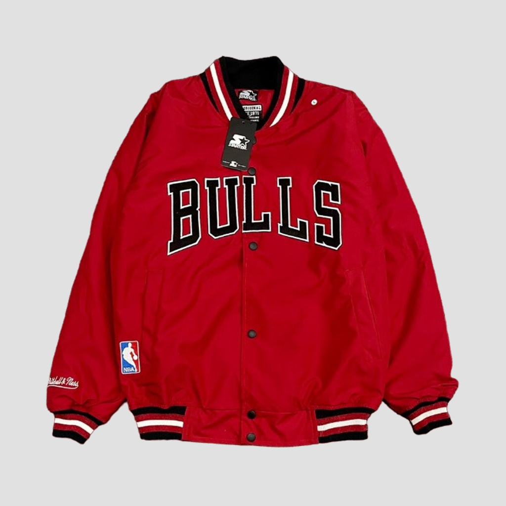 Jual JUMPSHOT Chicago Bulls Varsity Jaket NBA Basket ball Series ...
