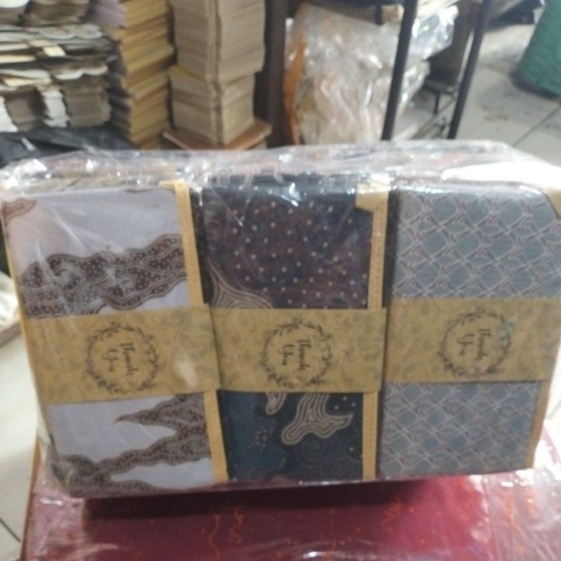 Jual sovenir dompet batik kemas plastik isi 50 pcs | Shopee Indonesia