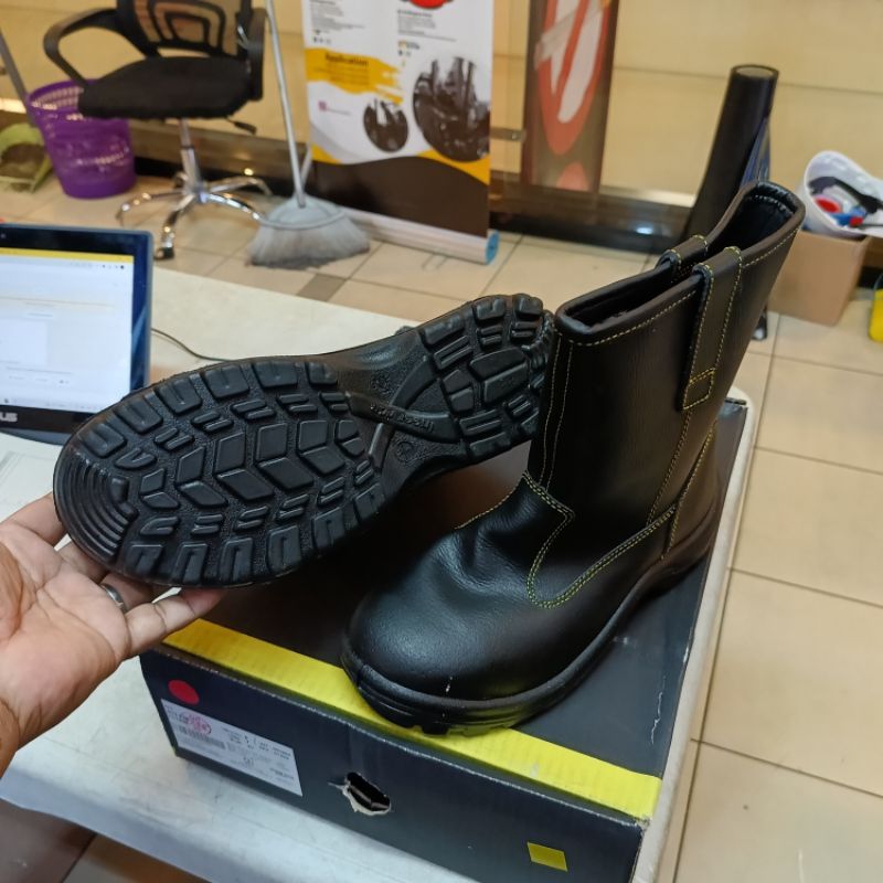 Jual Sepatu Safety Inservice Murah | Shopee Indonesia