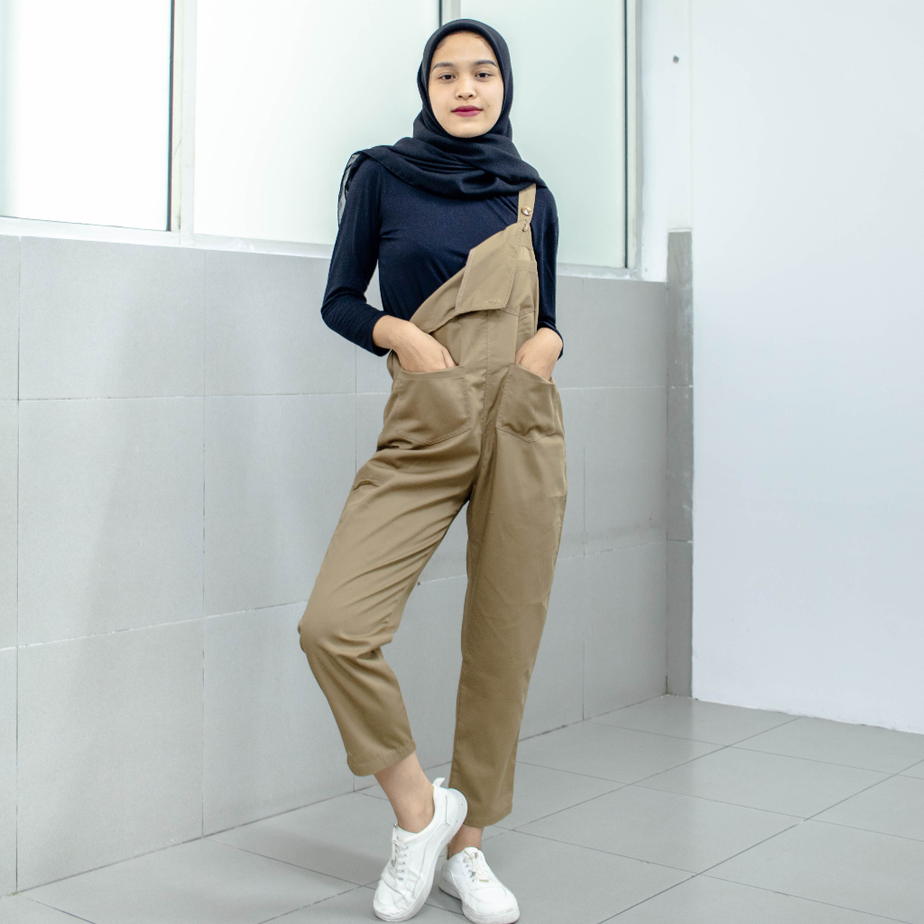 Jual LEIKA OVERALL JUMPSUIT WANITA / BAJU KODOK WANITA BY YOUNIQ | Shopee Indonesia