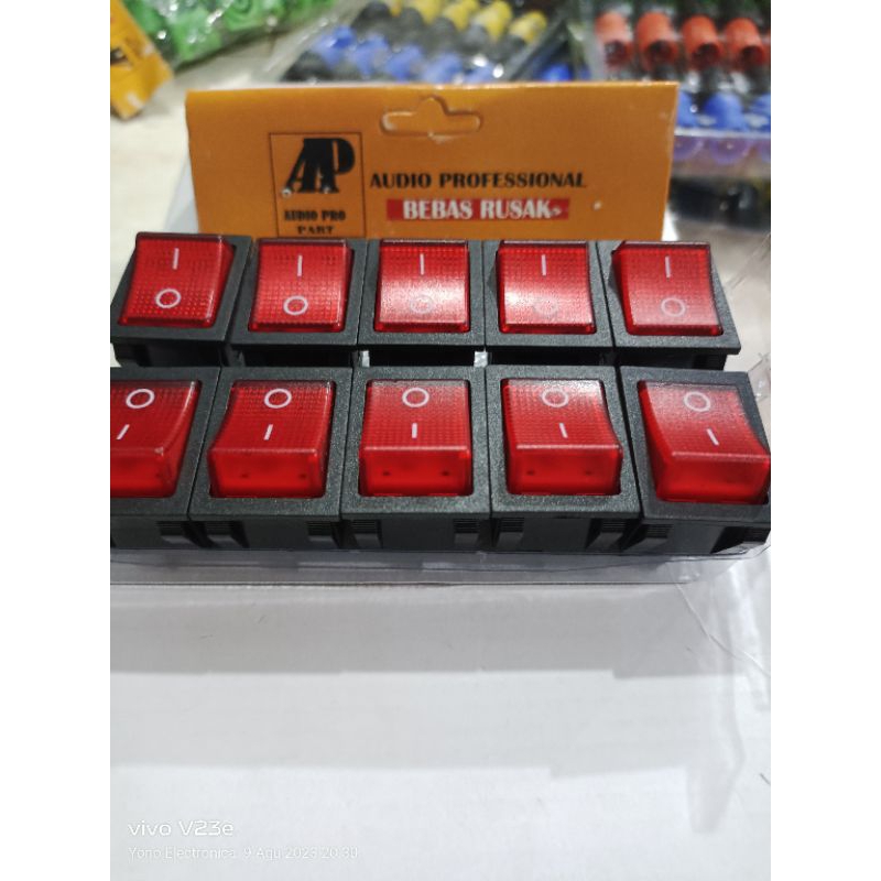 Jual SWITCH "KAPAL" Sekakel Besar AMPERE BESAR 25A/30A + LAMPU 4PIN ...