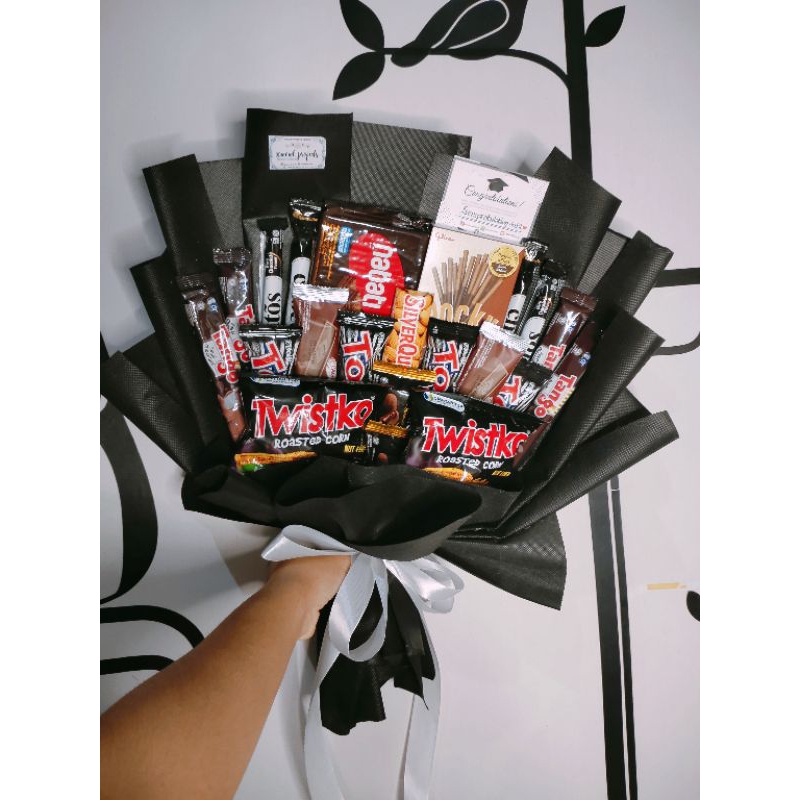Jual Buket Snack Request Warna Custom Bucket Jajanan Murah Snack Wisuda ...