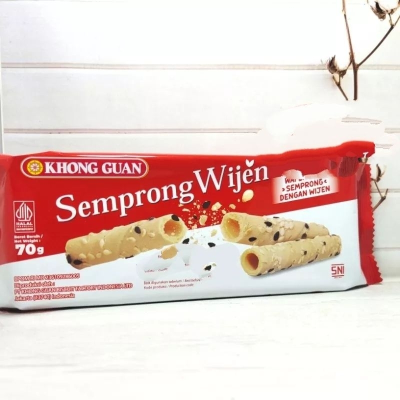 Jual Khongguan semprong Wijen roll wafer Semprong dengan wijen 70 gram ...