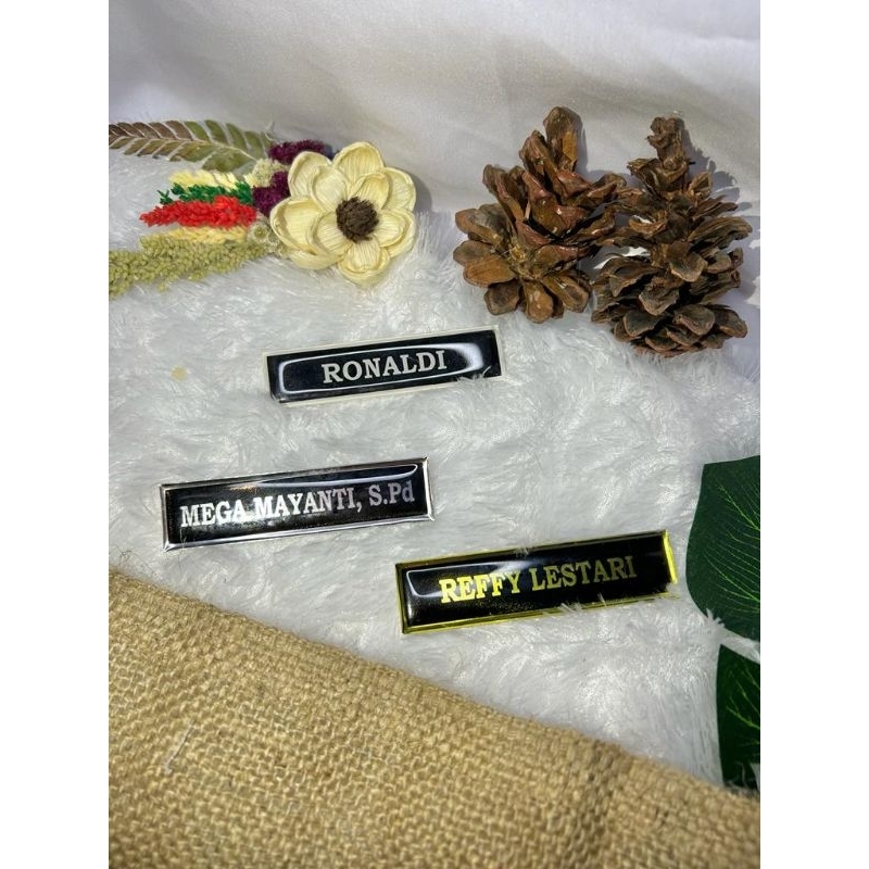 Jual Name Tag / Nama Dada / Bed Name Dada Bahan Akrilik Susu | Shopee ...