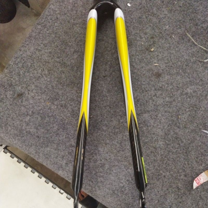 Jual Fork sepeda 700c khs u brake semi carbon | Shopee Indonesia