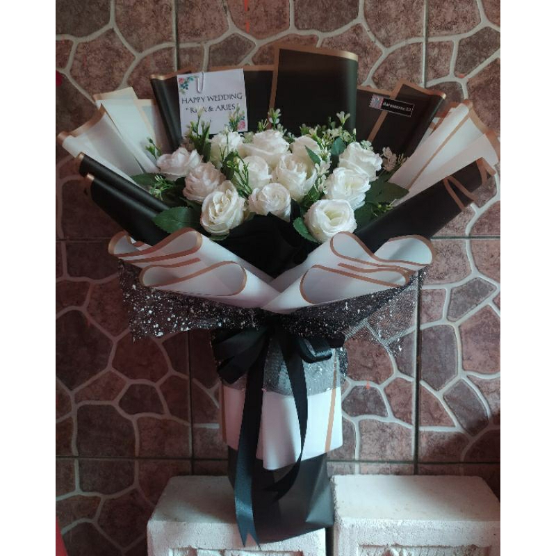 Jual Bouquet bunga wisuda agak jumbo 51x40cm Buket premium Hadiah ulang ...