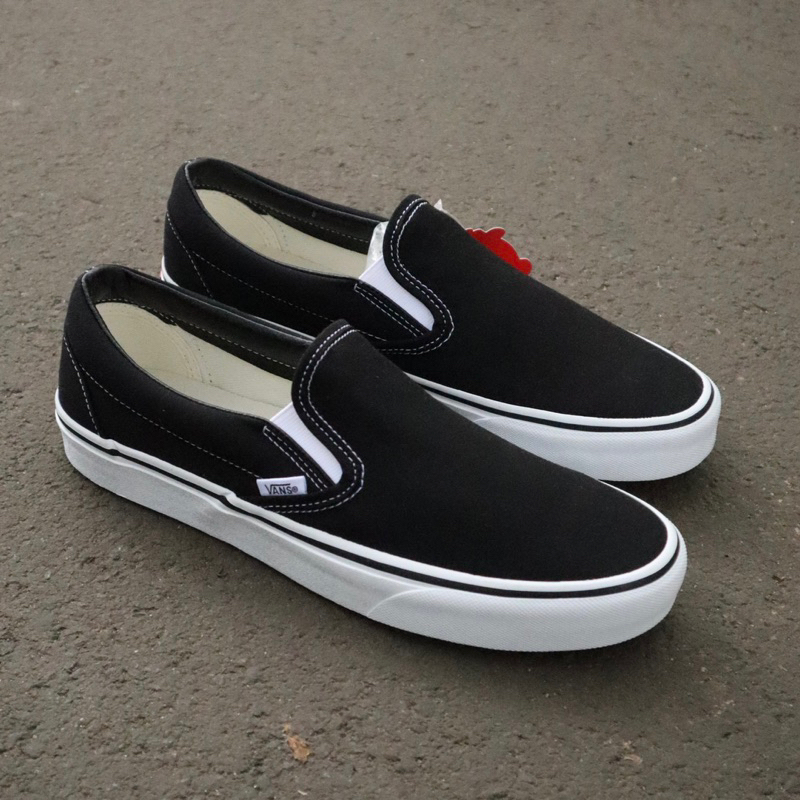 Jual Vans slip on black white classic (Resmi PT NAVYA) | Shopee Indonesia
