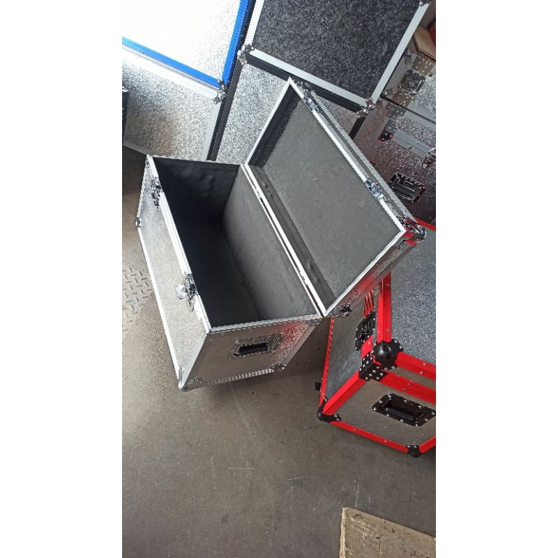 Jual Multibox / Flight case cable volume 21kg Silver | Shopee Indonesia