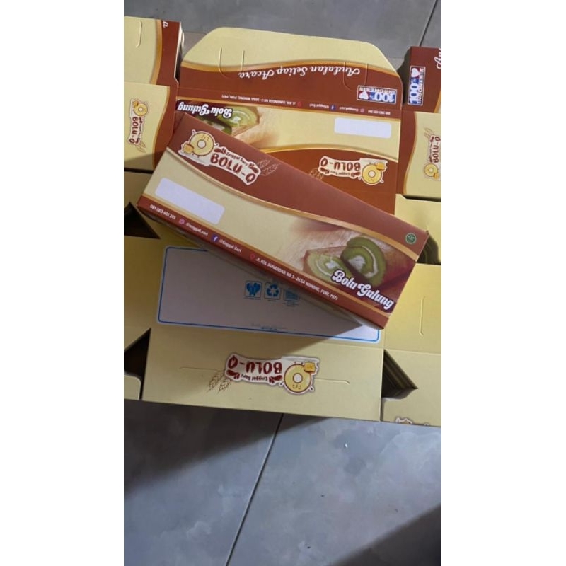 Jual Cetak kemasan custom dus donat box donat bolen isi 3 | Shopee ...