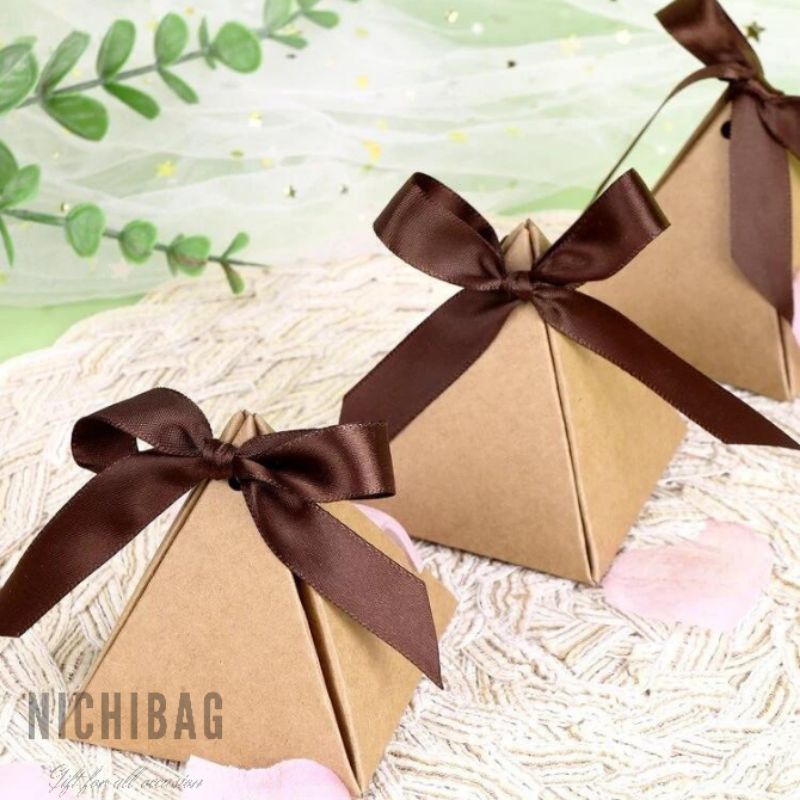 Jual TRIANGLE SHAPED GIFT BOX | GIFT BOX | KOTAK KADO | GIFT ...