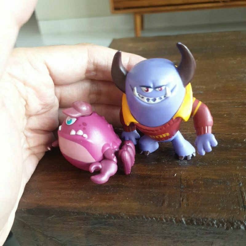Jual monster inc villain figure B | Shopee Indonesia