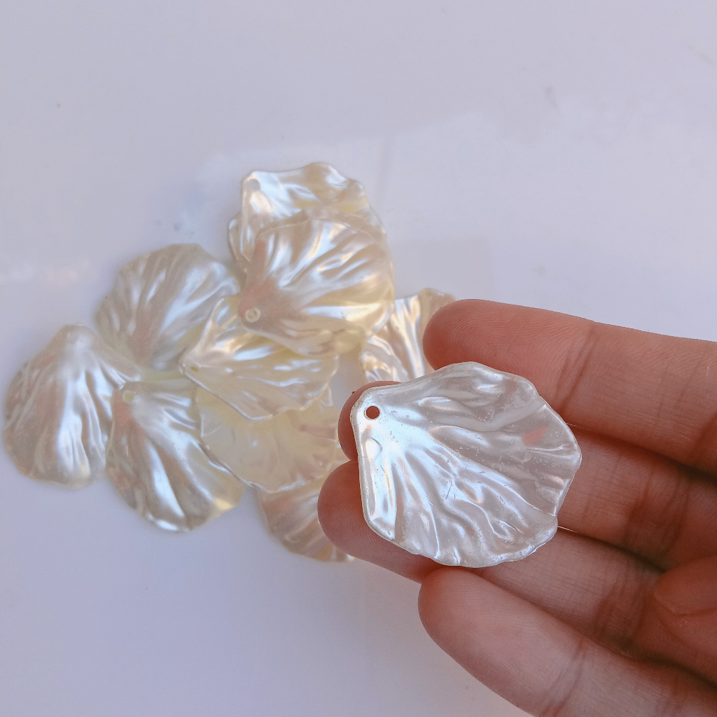 Jual daun akrilik/daun manik manik/daun ivory/daun mani putih | Shopee ...