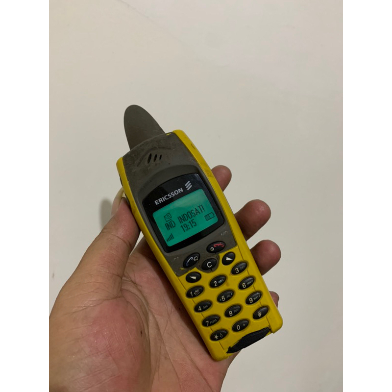 Jual ericsson R310s aka hiu original rare item dan langka | Shopee ...