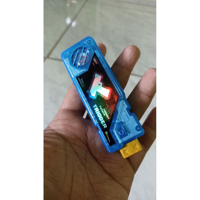 Jual Dx gaia memory cyclone , dx gaia memory joker, dx gaia memory luna ...