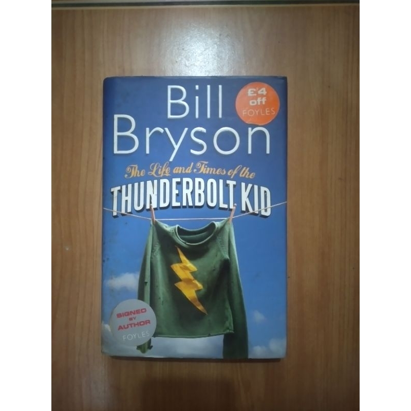 Jual ORIGINAL Novel The life and times of the thunderbolt kid- Bill Bryson | Shopee Indonesia