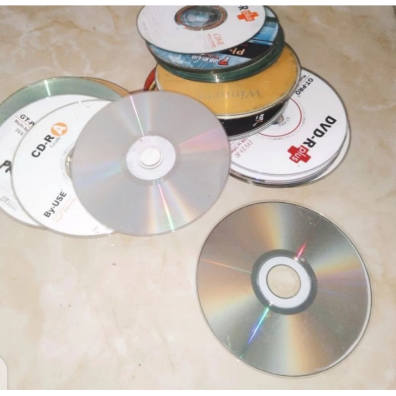 Jual cd atau dvd bekas buat karya seni dekorasi dll | Shopee Indonesia