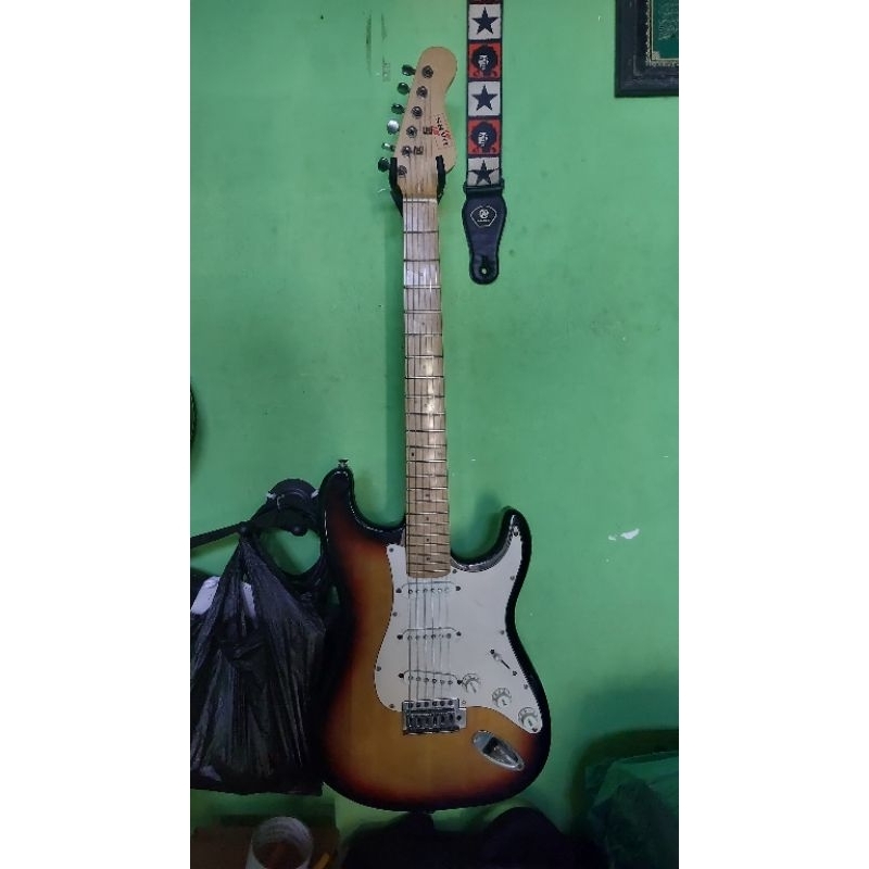 Jual GITAR DARS STRATOCASTER ORIGINAL | Shopee Indonesia
