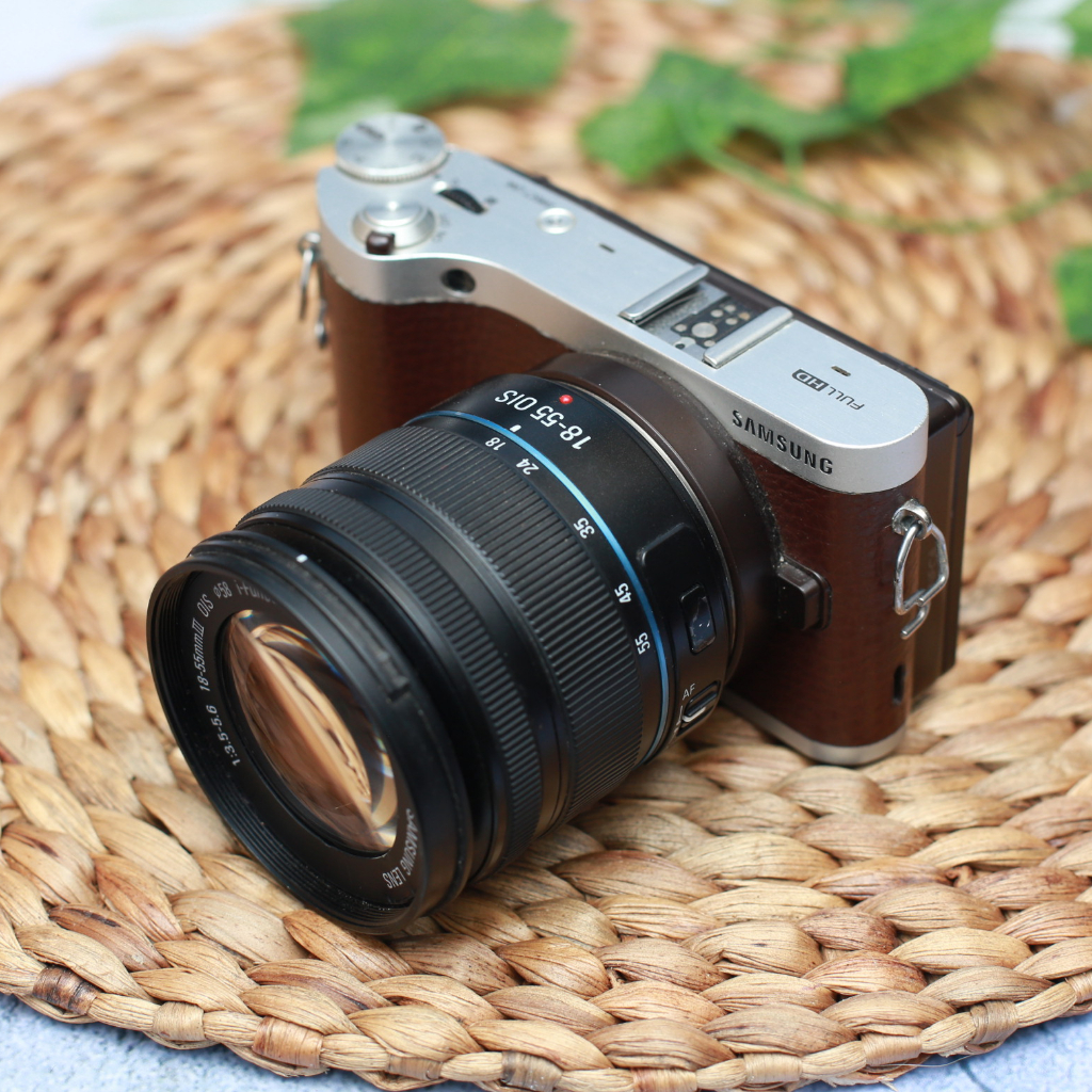 Jual Samsung NX300M Lensa Kit 18-55mm OIS F3.5 Kamera Mirrorless -Vms ...