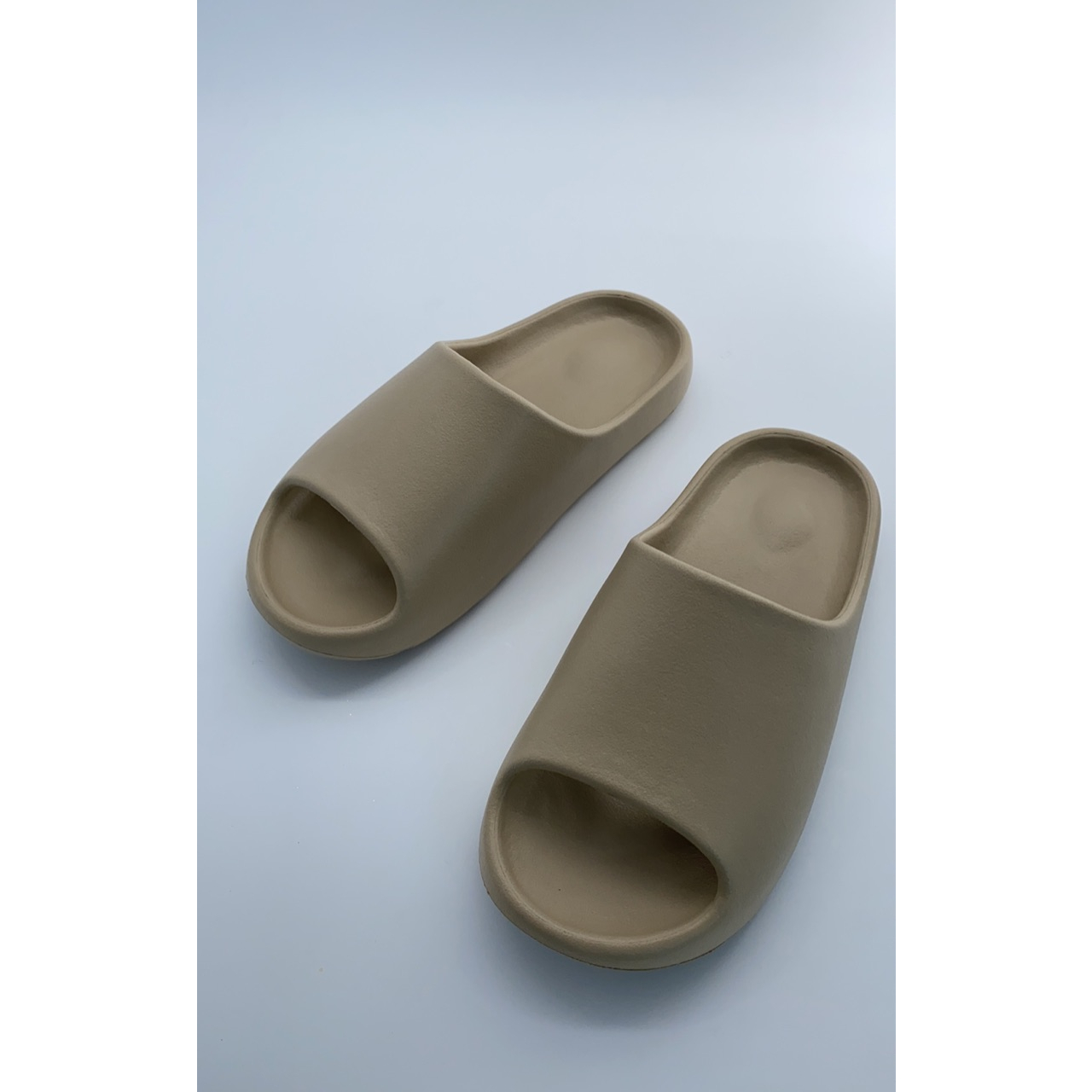 Jual MINISO Sandal Wanita dan Pria EVA Flat Sandals Sandal Tebal Empuk ...