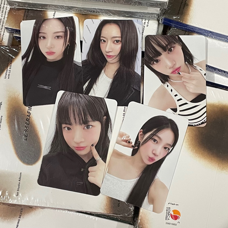 Jual sealed lesserafim unforgiven compact album with pob benefit ...