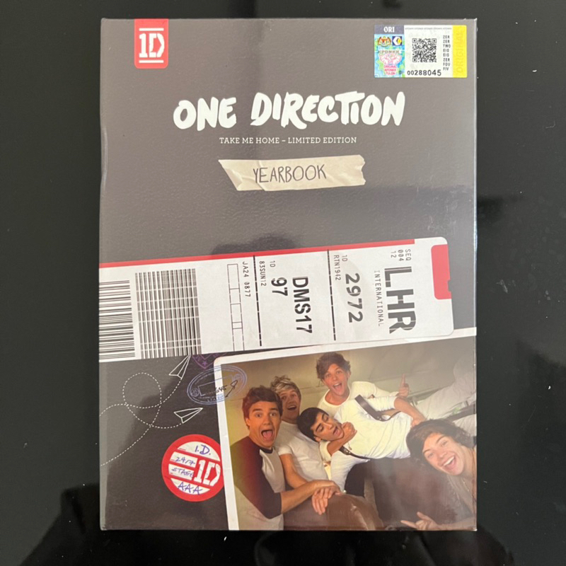Jual CD One Direction Take Me Home Yearbook Limited Edition | Shopee ...