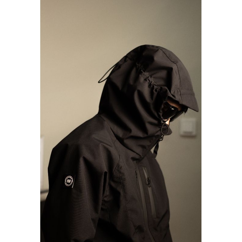 Jual TROUBLEMAKER GORPCORE JACKET HURRICANE BLACK - GORPCORE - OUTDOOR ...