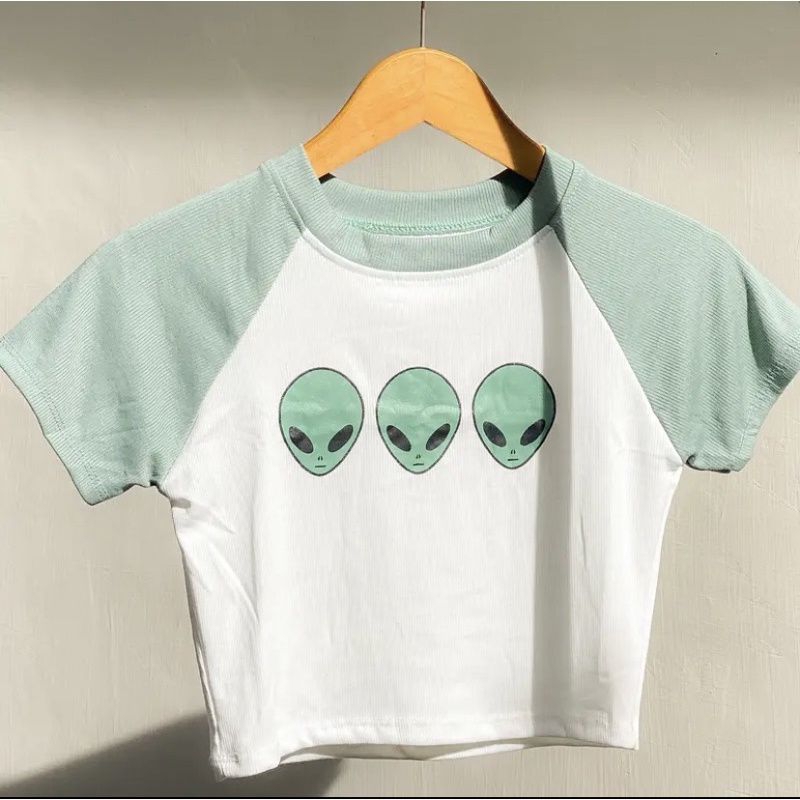 Jual TRIPLE ALIEN CROP TOP KNIT PREMIUM | Shopee Indonesia