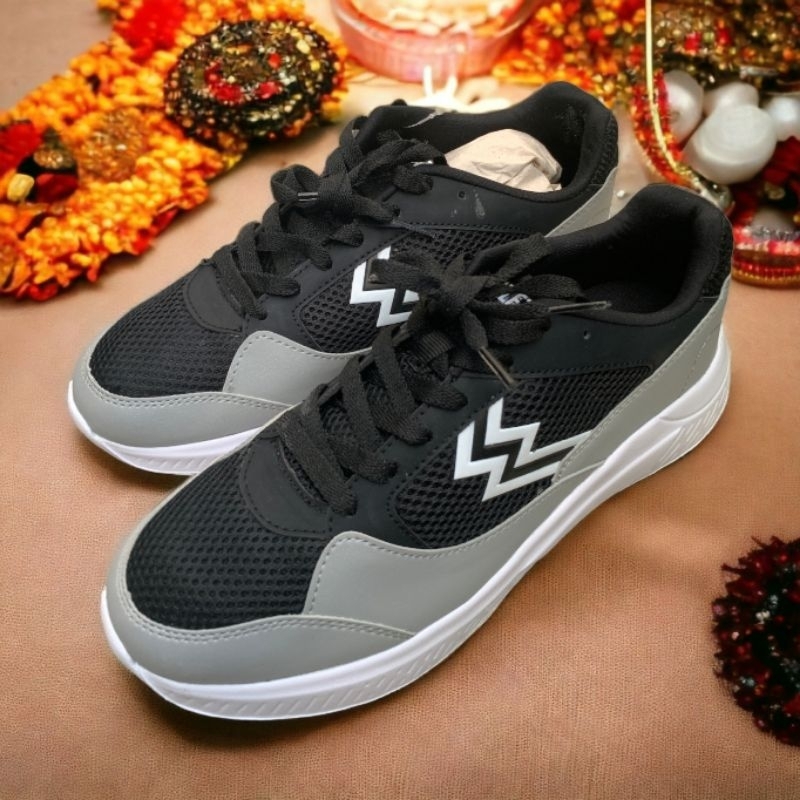 Jual Sepatu Geoff Max - Athletica Official Shop - Rectus LT Black Grey ...