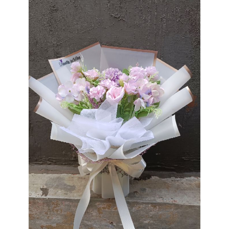 Jual bucket bunga artificial murah, bucket graduationmurah | Shopee ...