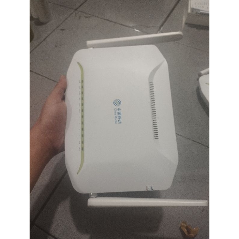 Jual ONT Xpon onu fiberhome HG6821M dualband gpon epon onu plus adaptor ...