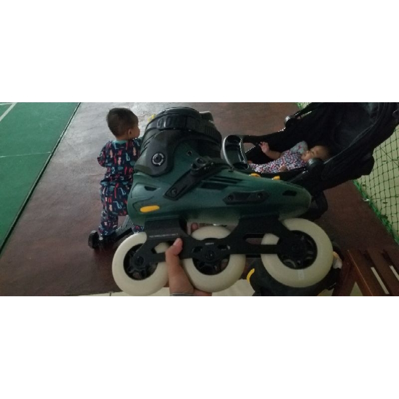 Jual SEPATU RODA TIGA OXELO ORIGINAL (req by shopee) | Shopee Indonesia